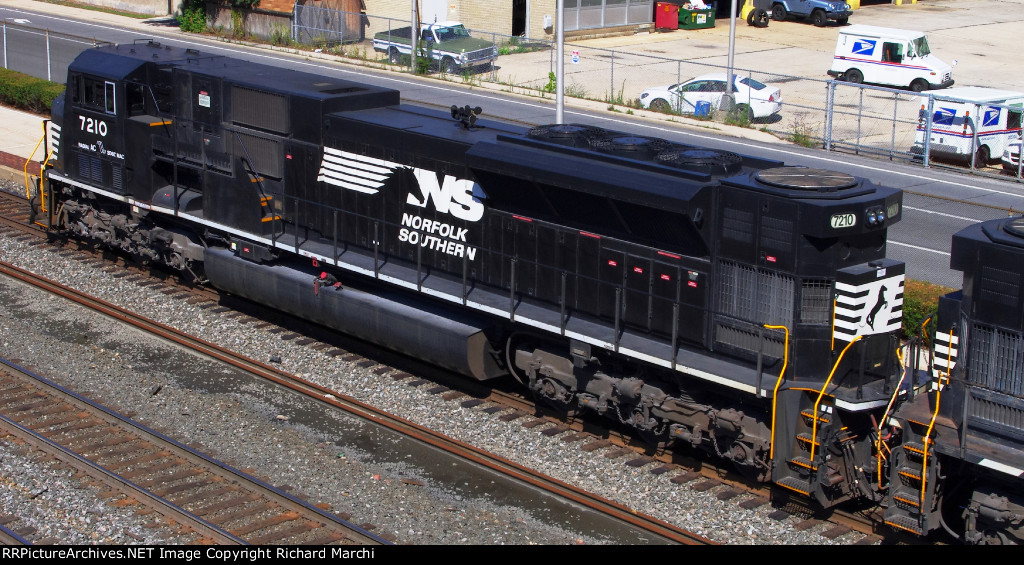 NS 7210